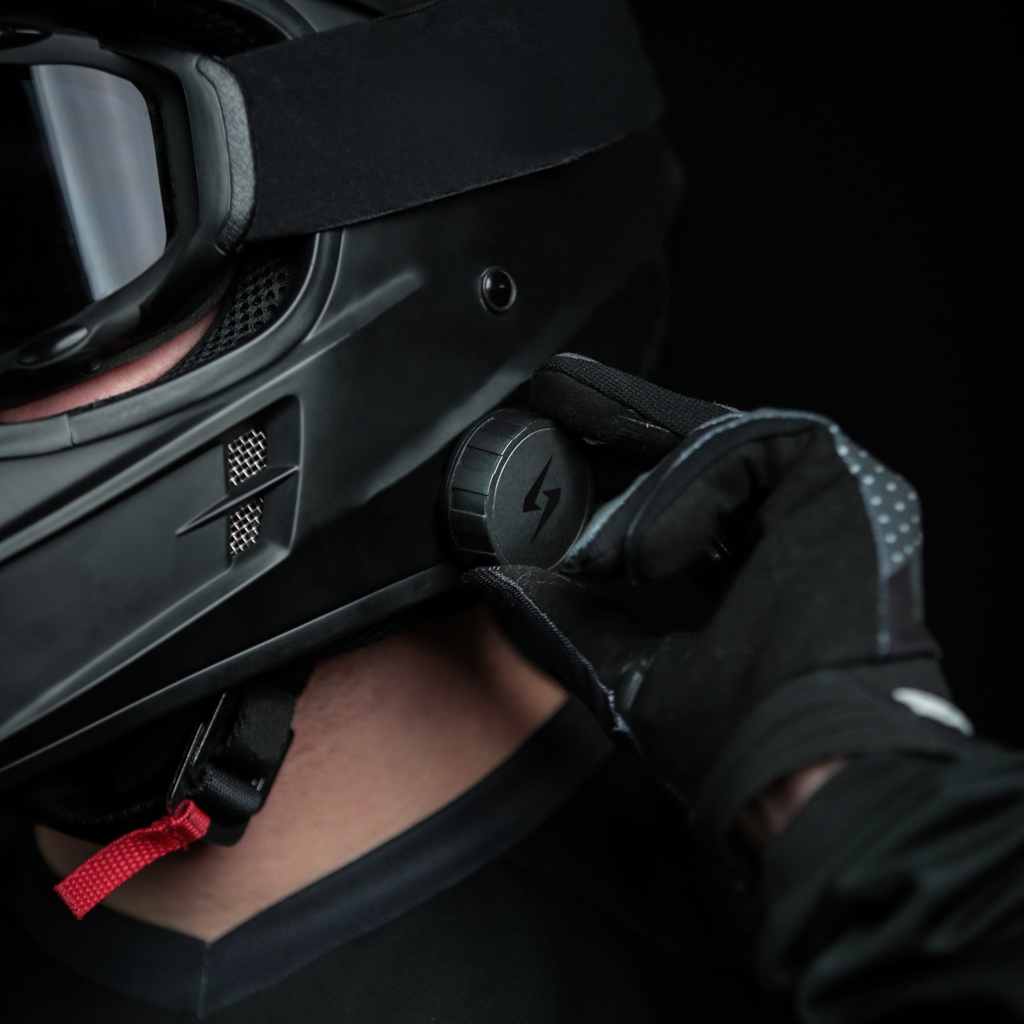 SoundPro - Helmet Headphones for Snowmobilers | Syphon Sound